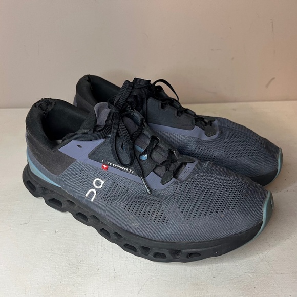 On Running | Shoes | On Cloud On Running Cloudstratus 3 In Metal ...